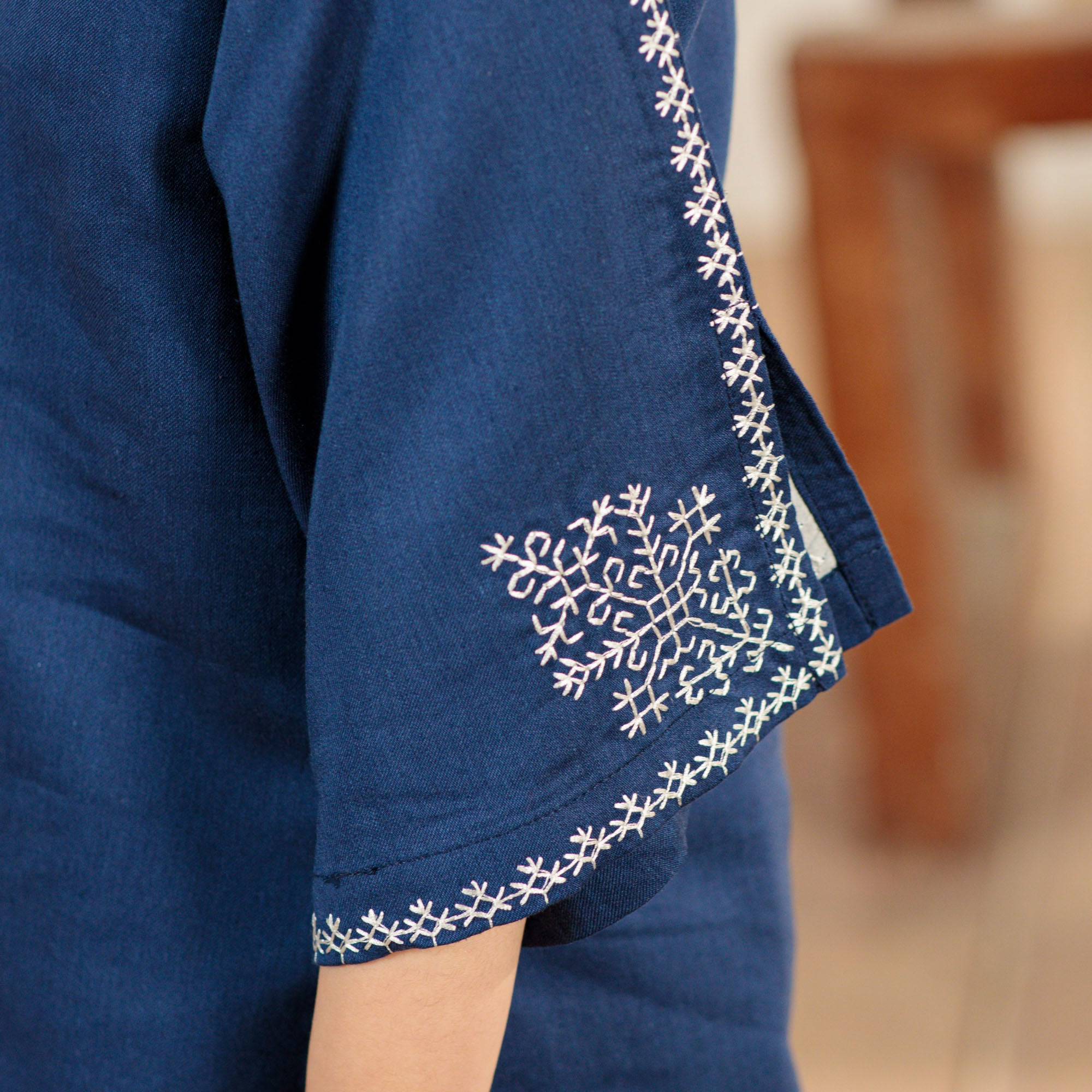 Blue Aura Embroidered Suit – cocobee